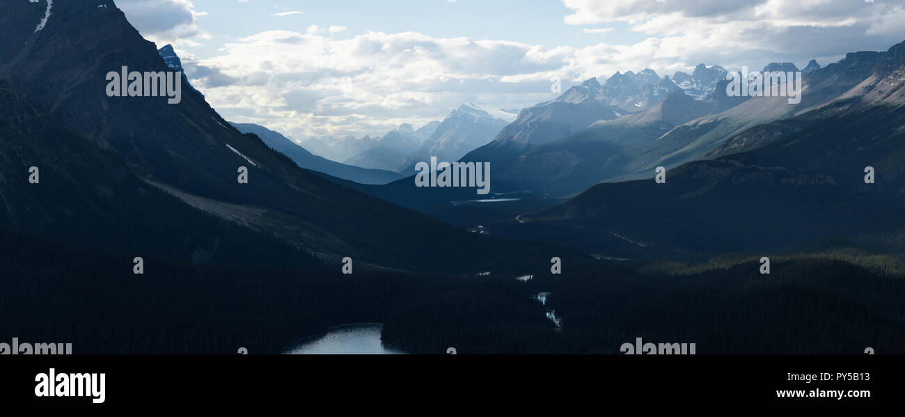 Panorama of Rocky mountains in Banff National Park Stock Photo - Alamy
