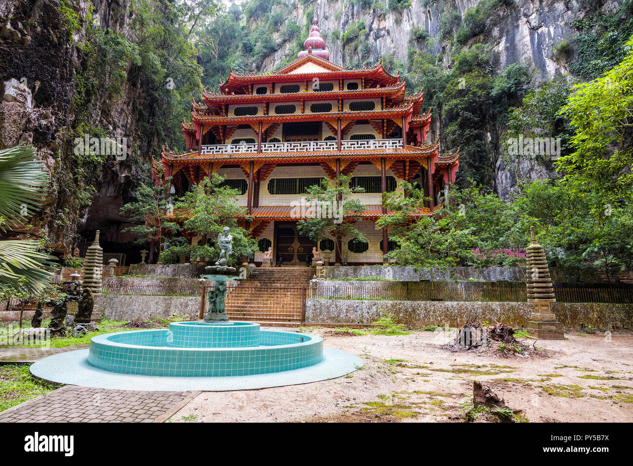 Abundant Temple in Sam Poh Tong, Ipoh, Malaysia - Sam Poh Tong is a ...