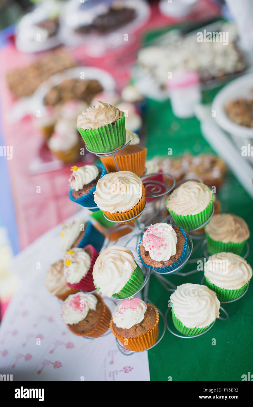 Loads of cake hi-res stock photography and images - Alamy