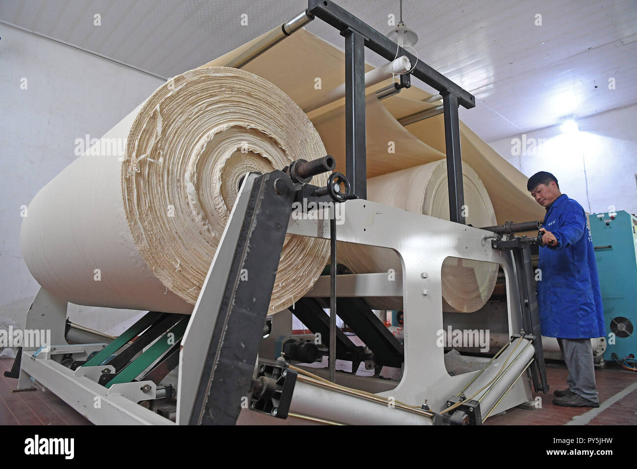 000 tonnes of paper hi-res stock photography and images - Alamy