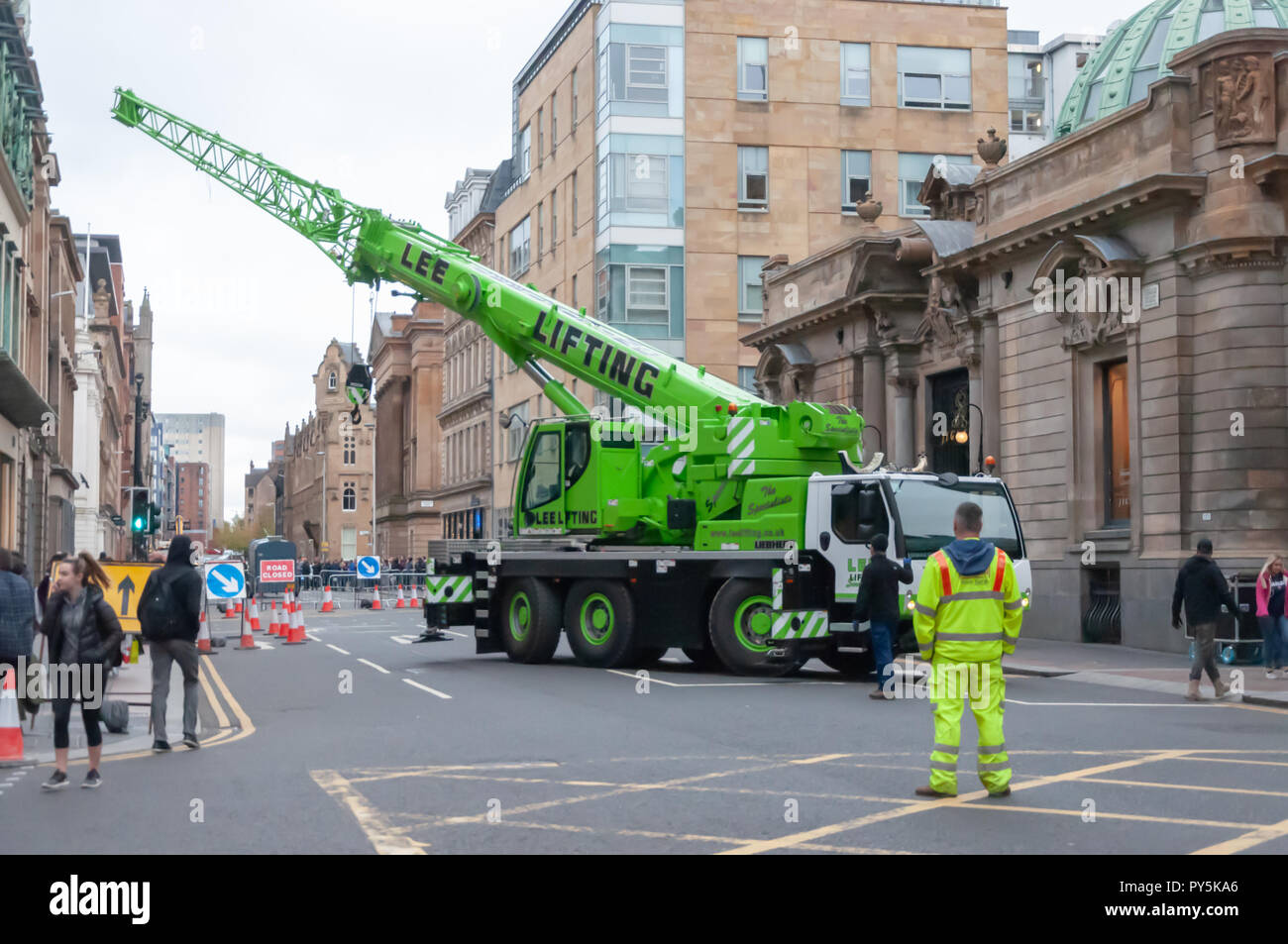 Glasgow, Scotland, UK. 25th October, 2018. On the streets of the City ...
