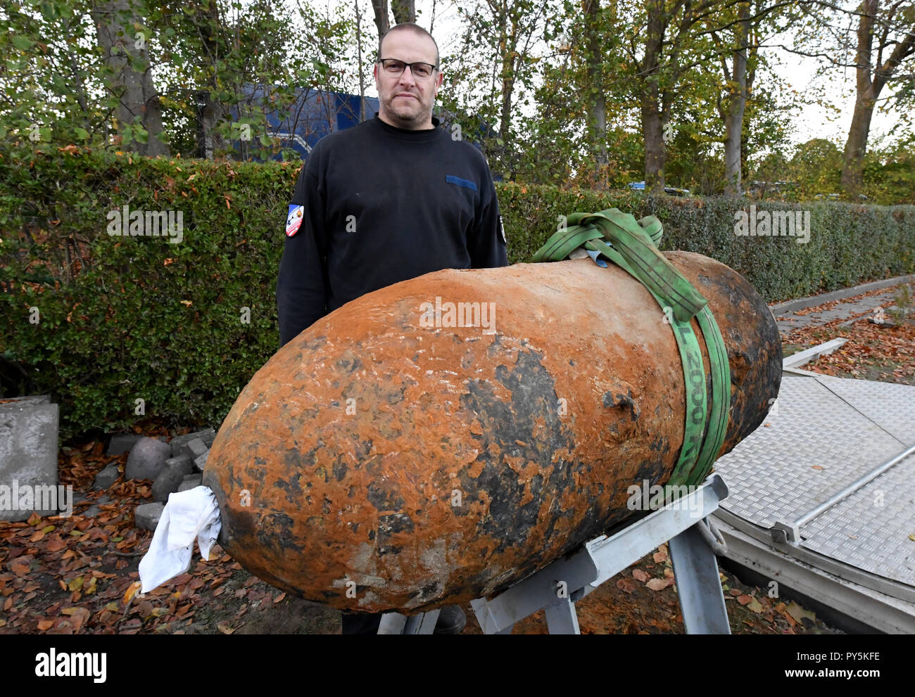 Ten Ton Bomb High Resolution Stock Photography and Images - Alamy