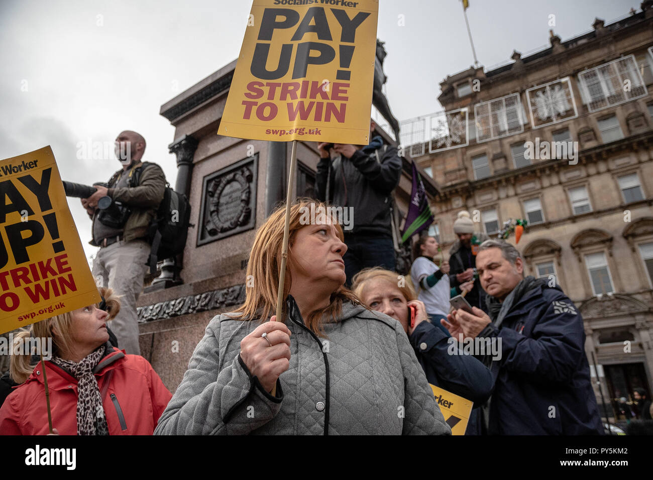 Equal pay protest uk hi-res stock photography and images - Alamy