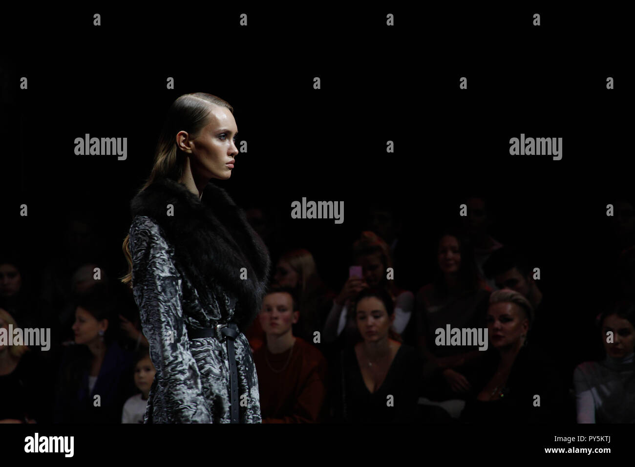Moscow, Russia. 25th Oct 2018. Model at the MD Makhmudov Djemal show at ...