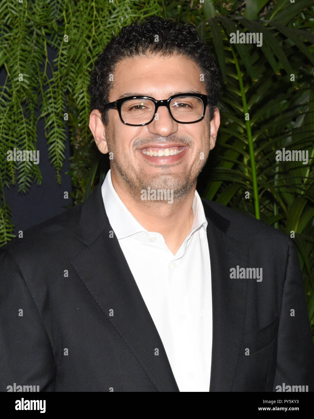 Sam esmail hi-res stock photography and images - Alamy