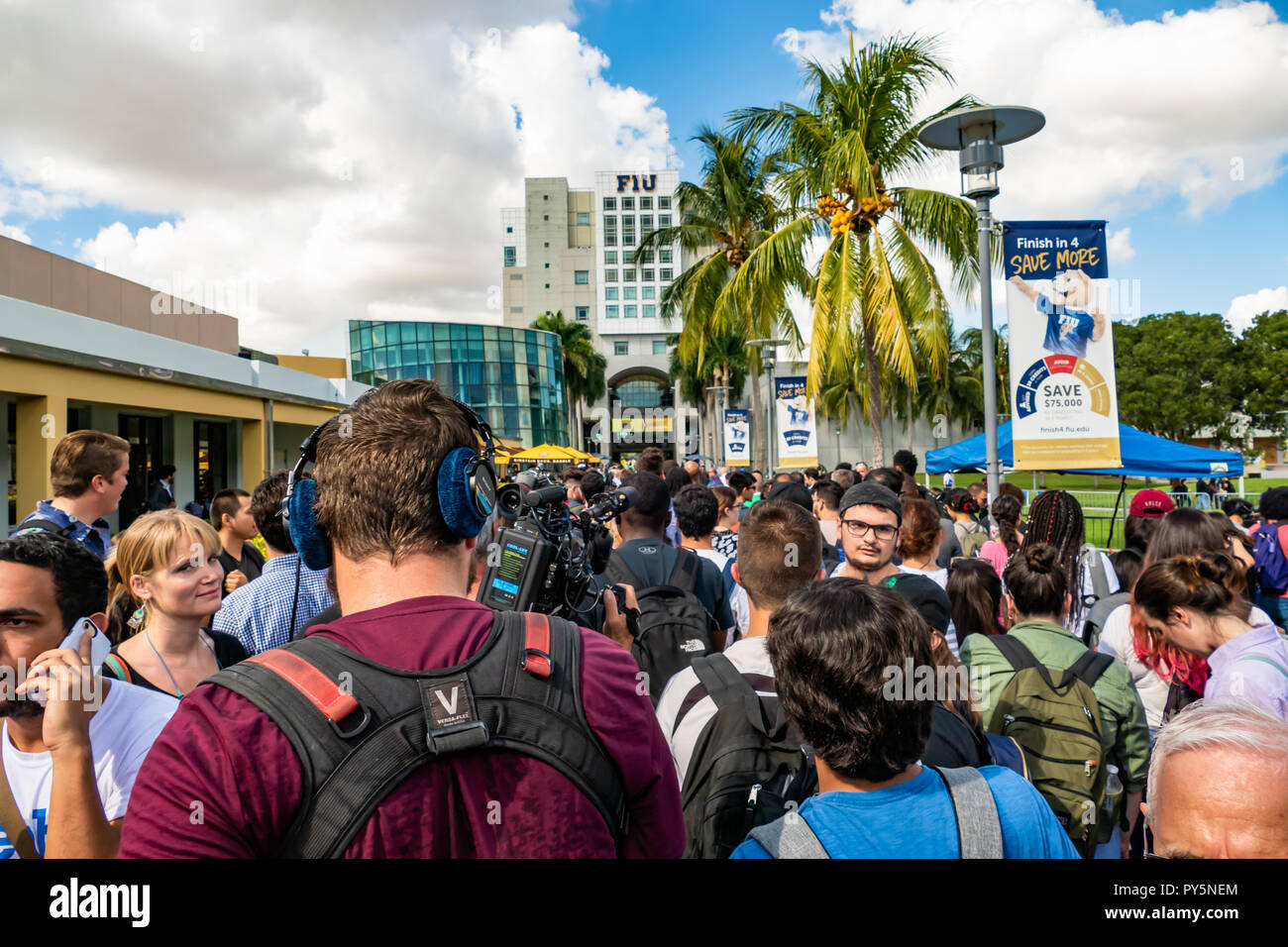Andrew gillum rally hi-res stock photography and images - Alamy