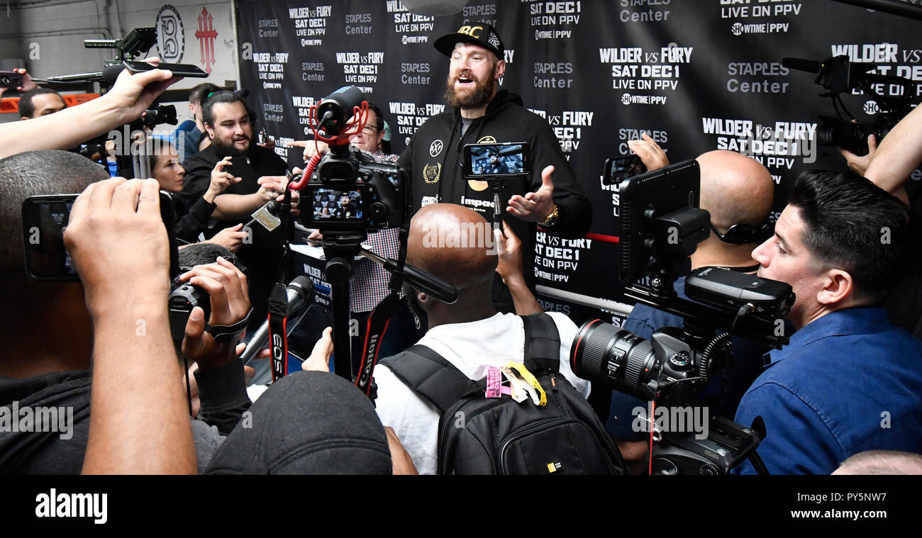 10-25-18. Santa Monica CA. Lineal Heavyweight Champion Tyson Fury works ...