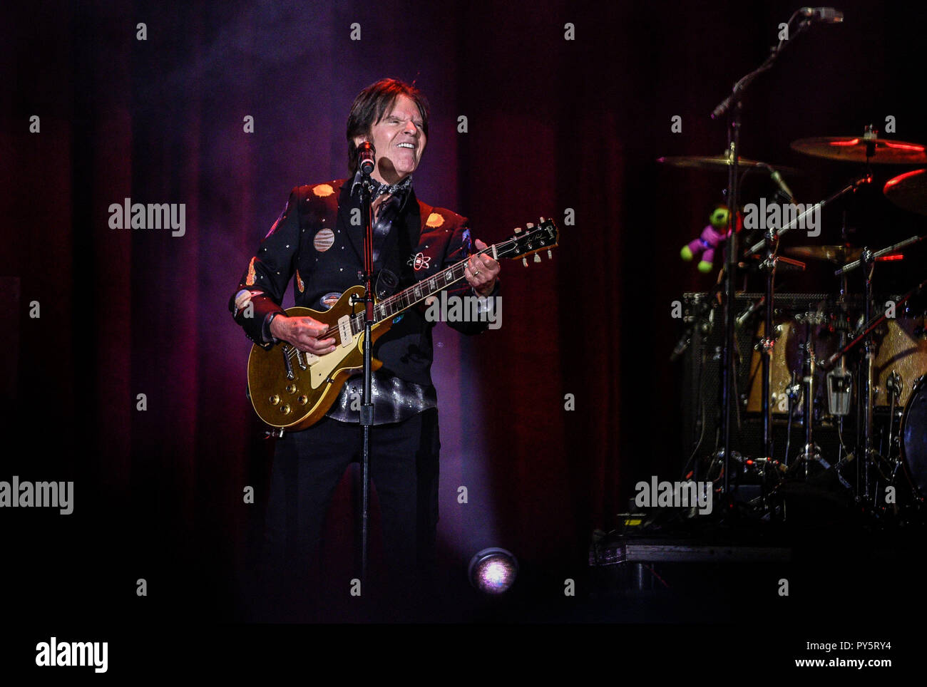 Creedence clearwater revival hi-res stock photography and images - Alamy