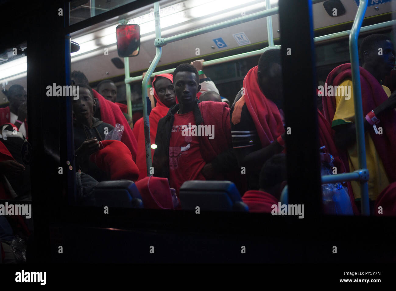 262 bus hi-res stock photography and images - Alamy