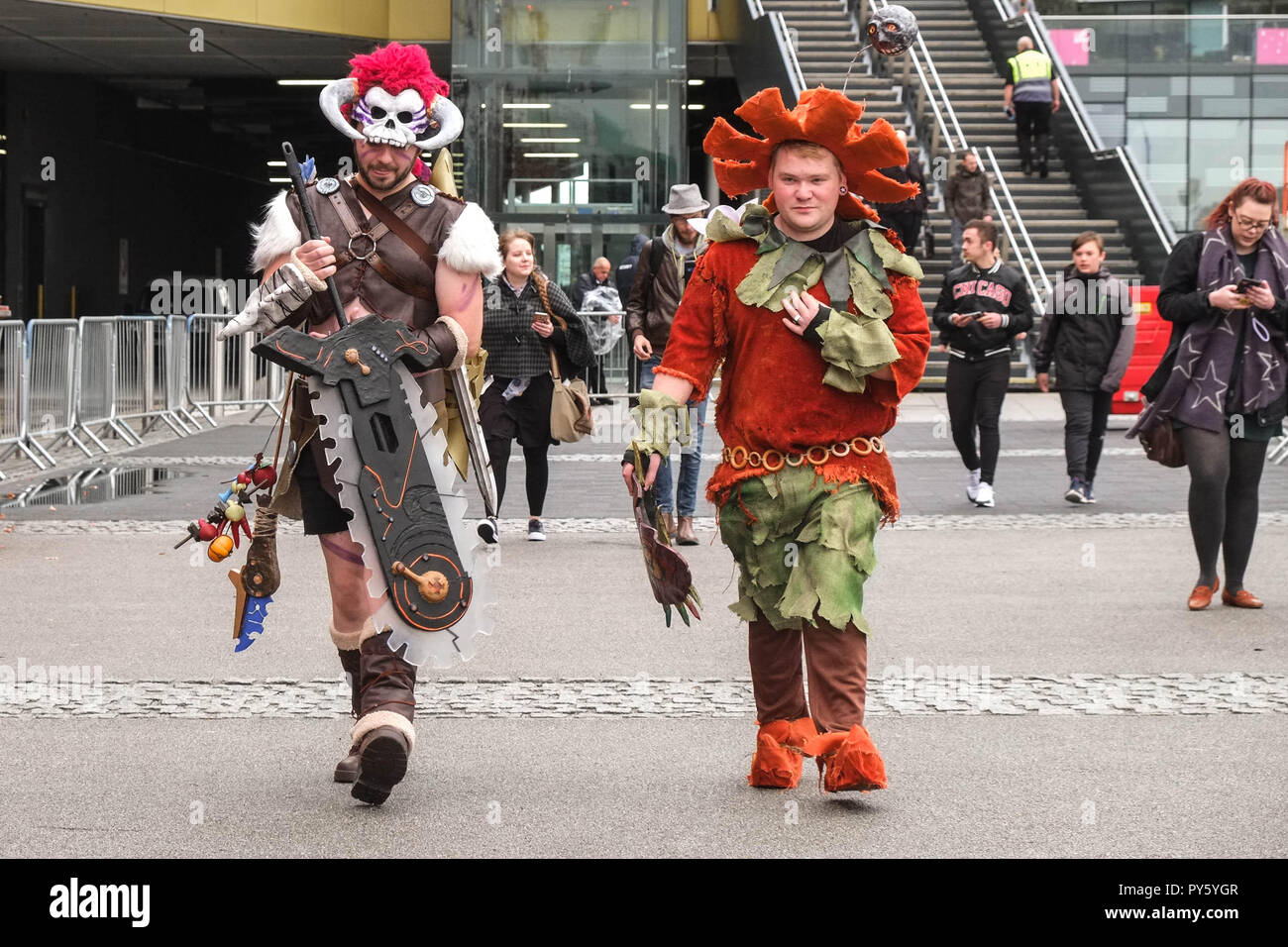 London 26th October 2018. Comic Con fans make their way to this years ...