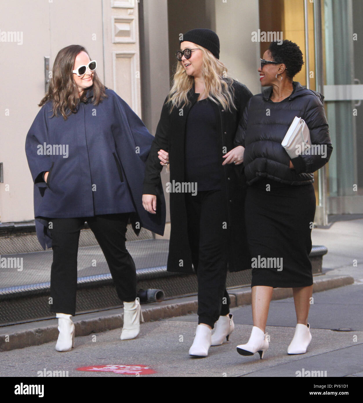 New York, NY, USA. 25th Oct, 2018. Amy Schumer and Leesa Evans seen ...