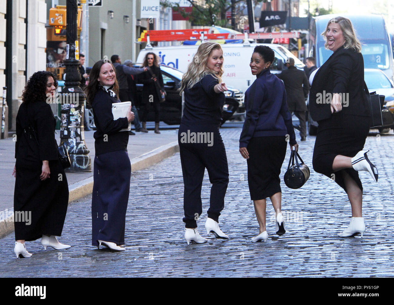 New York, NY, USA. 25th Oct, 2018. Amy Schumer and Leesa Evans seen ...
