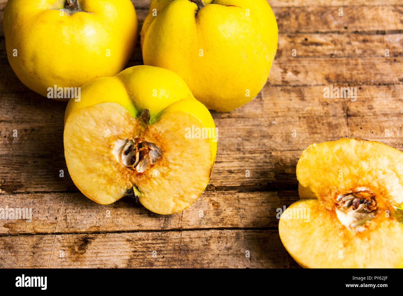Sliced quince on wooden hi-res stock photography and images - Alamy