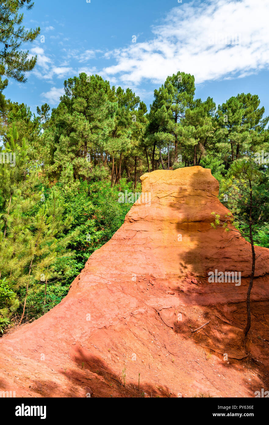 Ochre hills at Roussillon in Provence, France Stock Photo - Alamy
