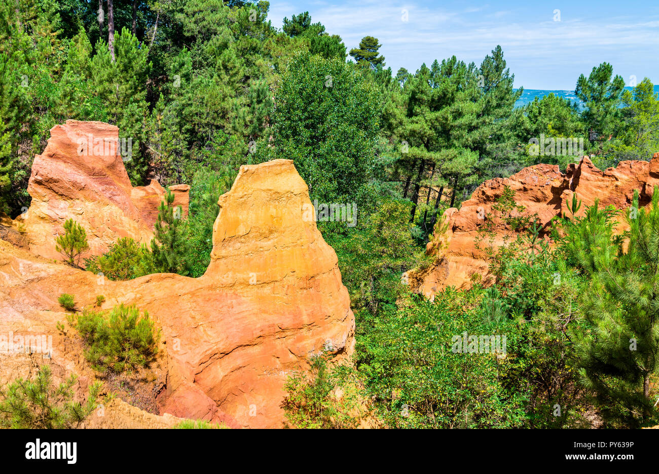Ochre hills at Roussillon in Provence, France Stock Photo - Alamy