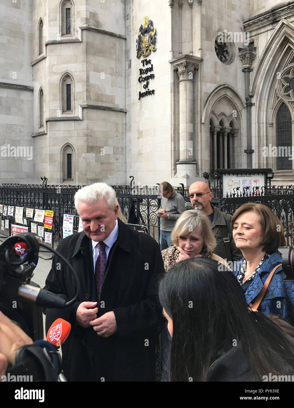 Courts booth hi-res stock photography and images - Alamy