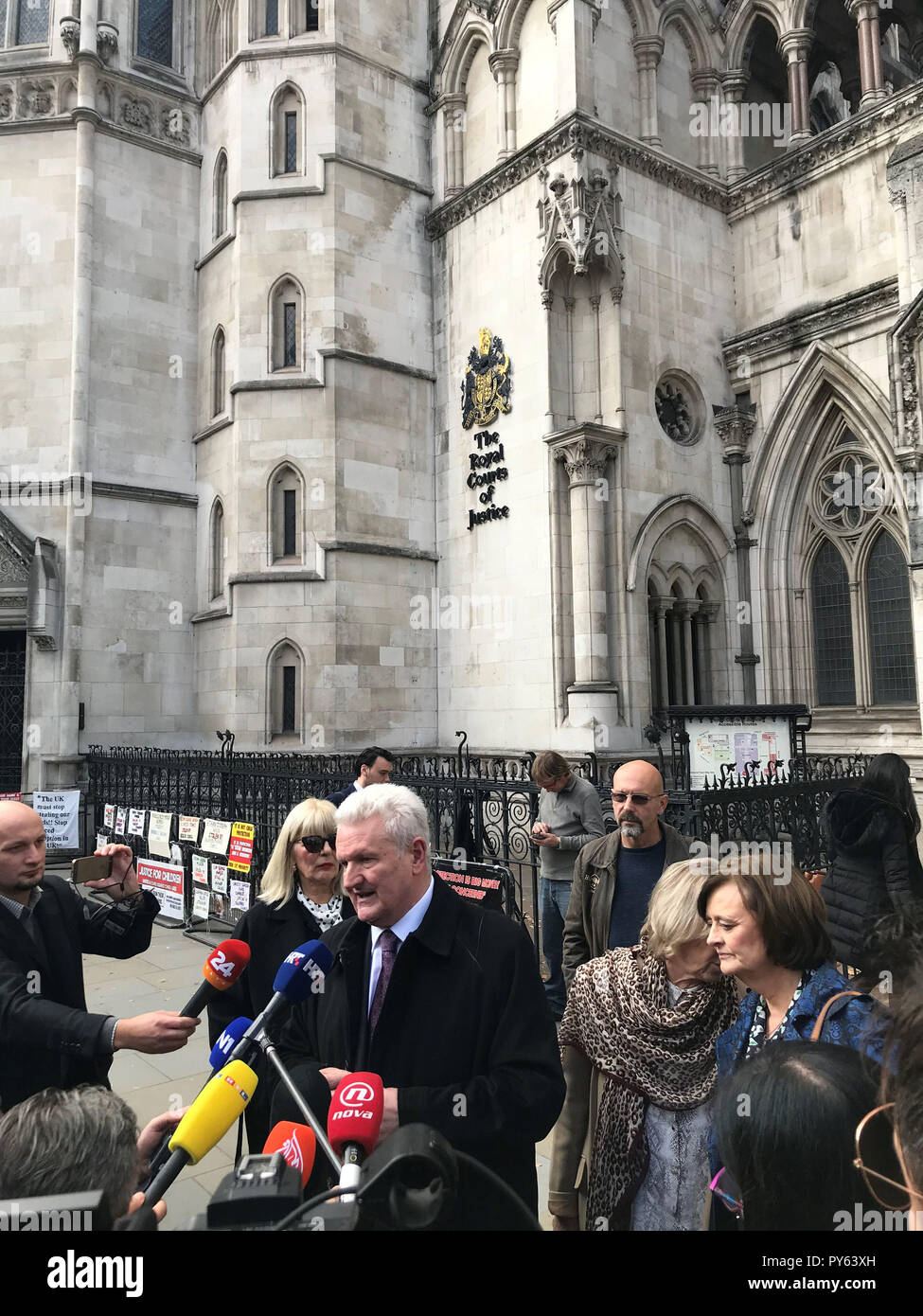Legal adviser cherie booth qc outside royal courts justice hi-res stock ...