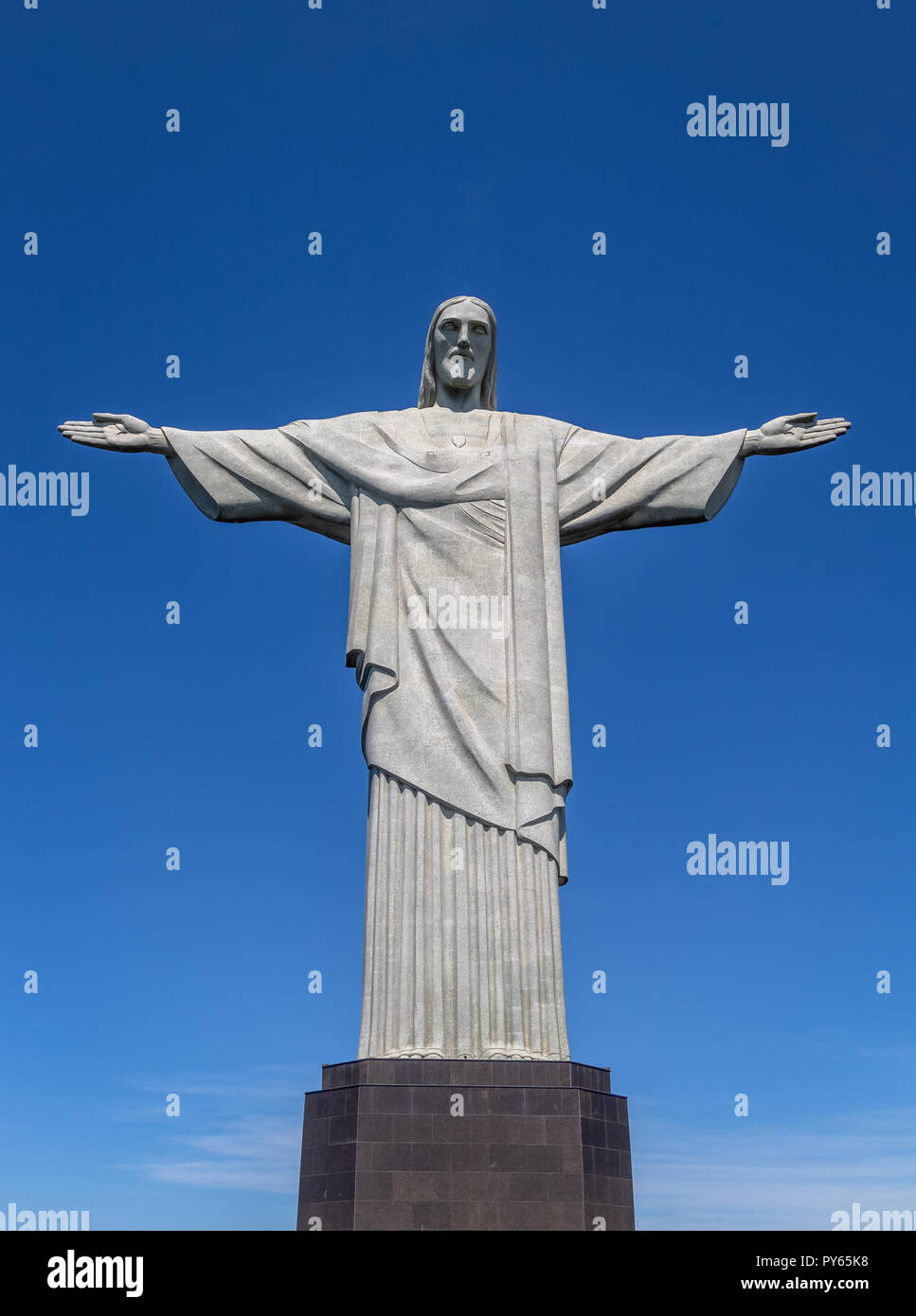 Christ the redeemer cristo redentor statue hi-res stock photography and ...