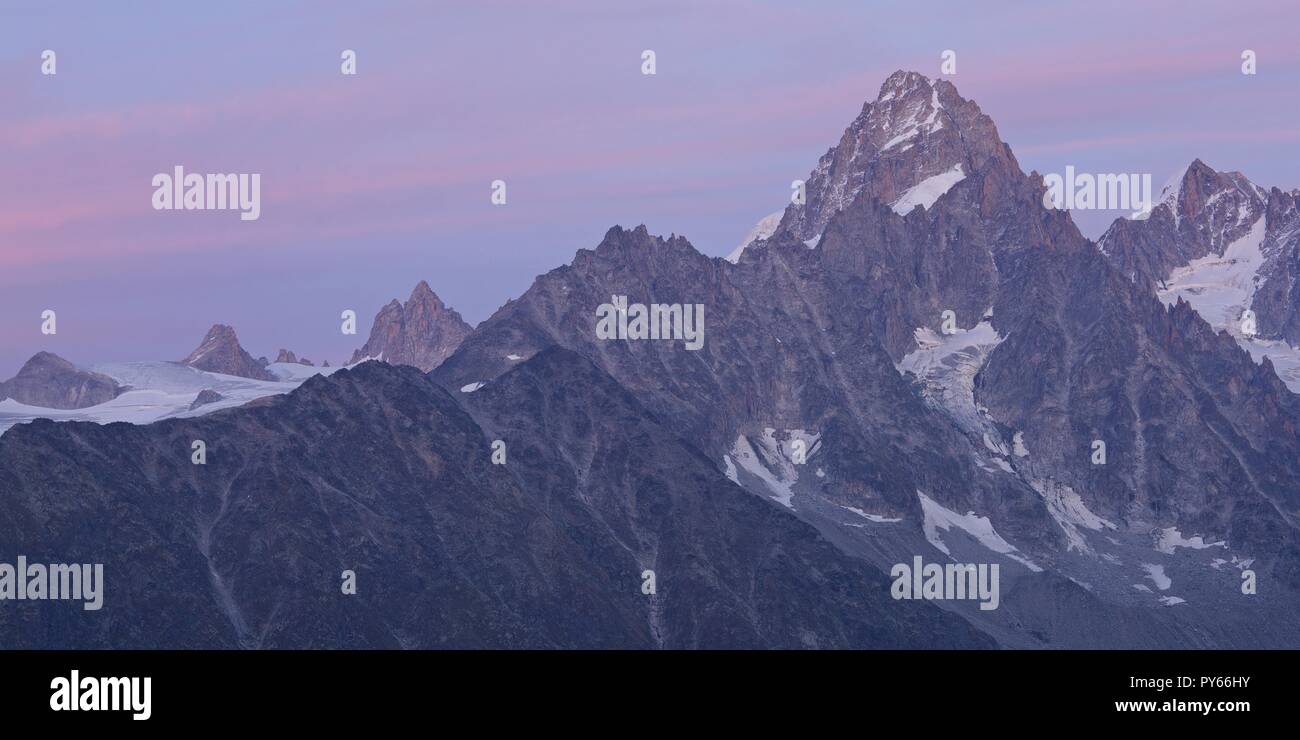 Aiguille dargentiere massif hi-res stock photography and images - Alamy