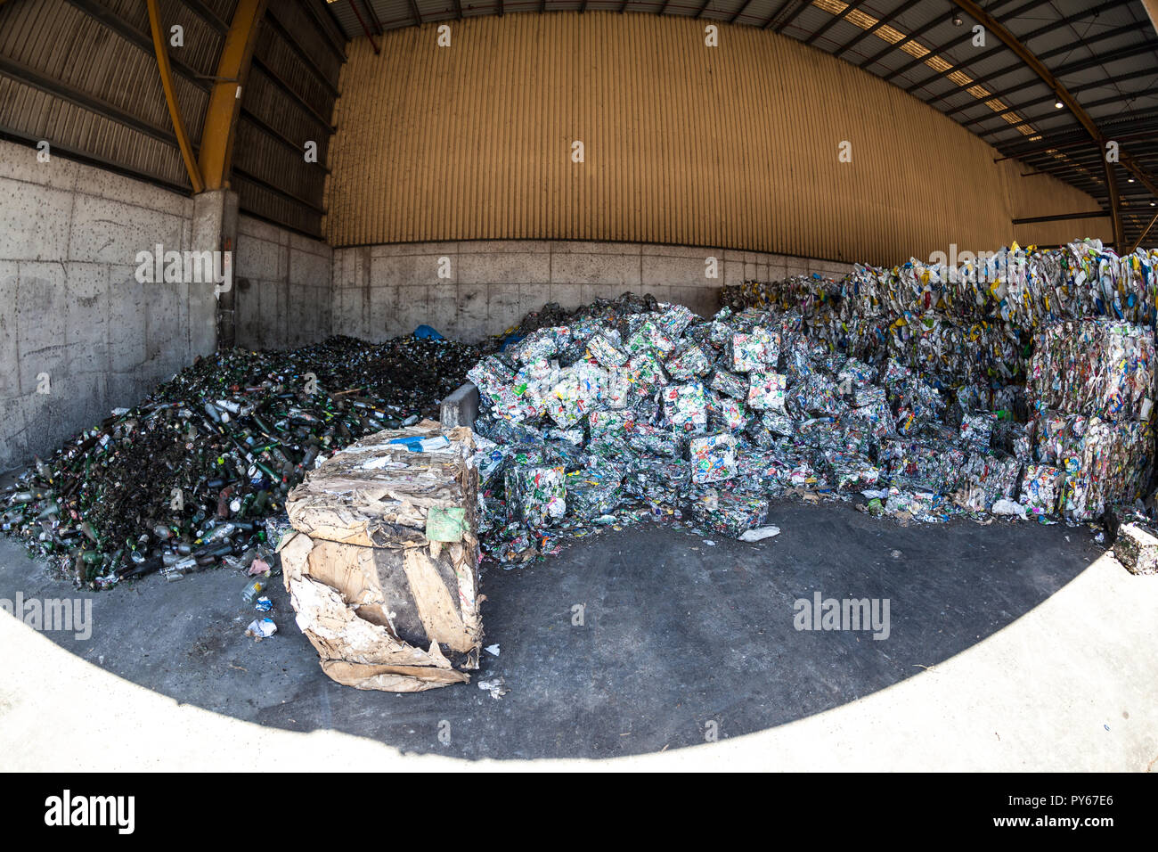 Mixed waste processing facility hi-res stock photography and images - Alamy