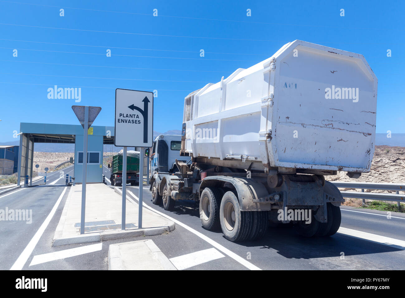 municipal mixed solid waste management Stock Photo - Alamy
