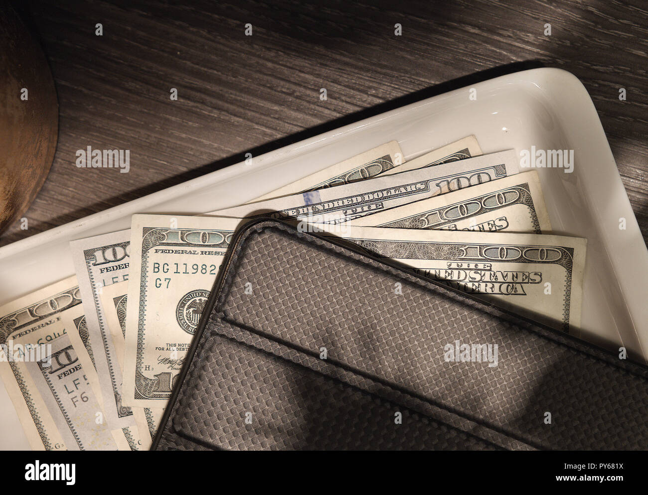 Expensive invoice hi-res stock photography and images - Alamy