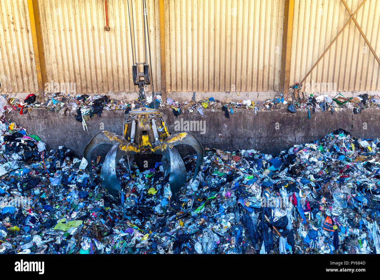 municipal mixed solid waste management Stock Photo - Alamy