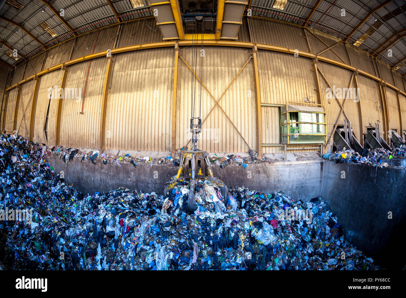 Mixed waste processing facility hi-res stock photography and images - Alamy