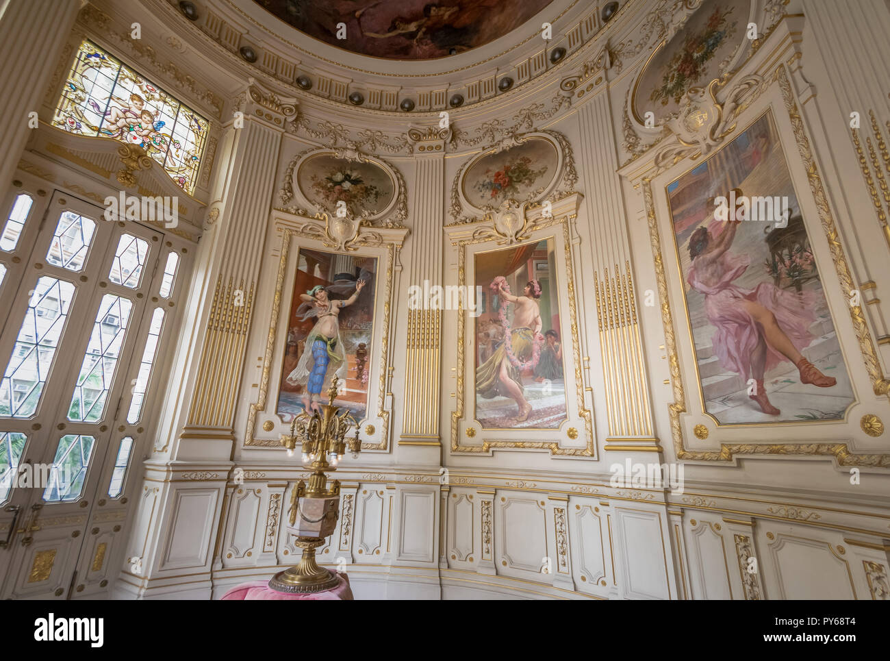 Rio de Janeiro Municipal Theatre interior - Rio de Janeiro, Brazil ...