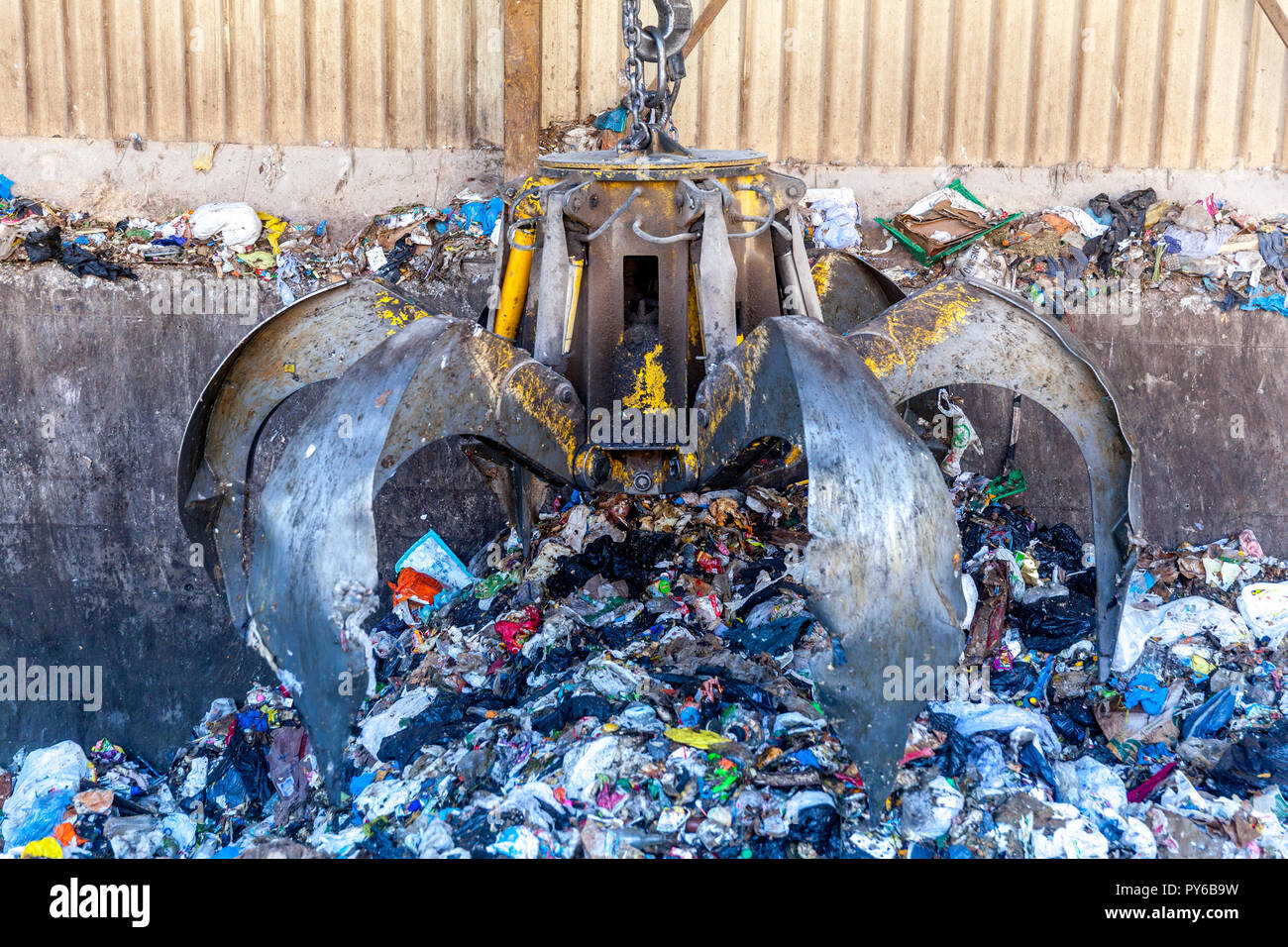municipal mixed solid waste management Stock Photo - Alamy