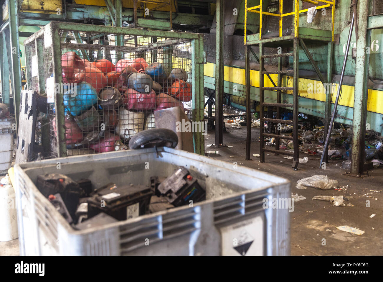 municipal mixed solid waste management Stock Photo - Alamy