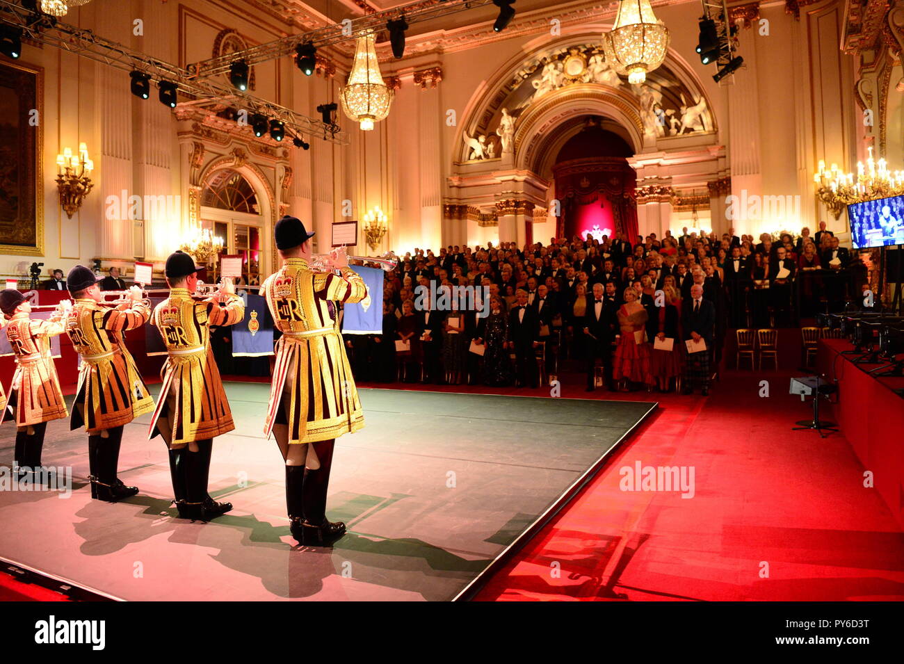 Gala concert buckingham palace hi-res stock photography and images - Alamy