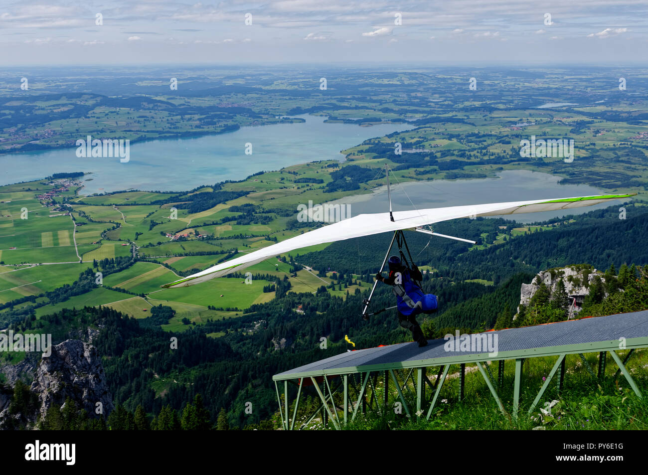 Delta wing glider hi-res stock photography and images - Alamy