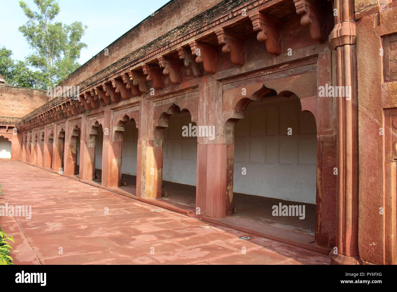 The magnificent detail of architecture inside the complex of Agra Fort ...