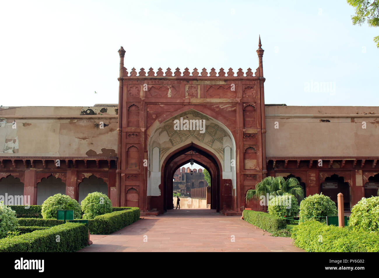The magnificent detail of architecture inside the complex of Agra Fort ...
