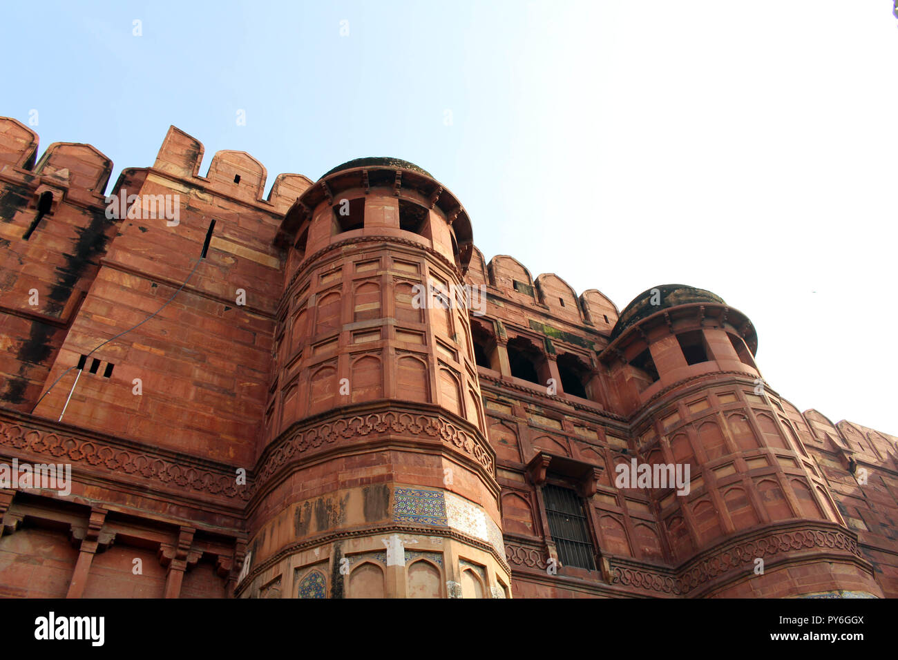 The magnificent detail of architecture inside the complex of Agra Fort ...