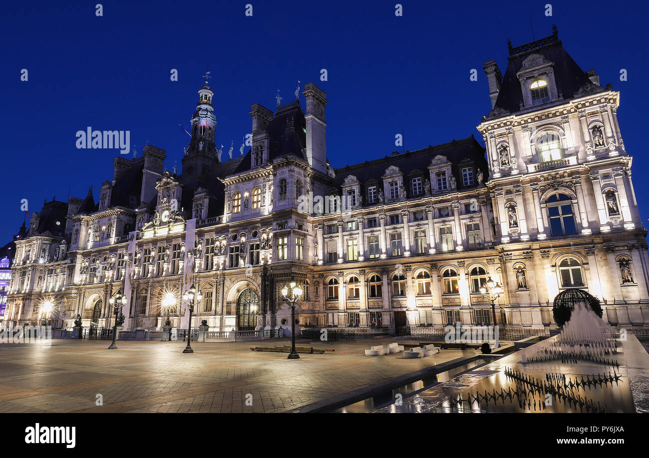 French renaissance art hall of art hi-res stock photography and images ...