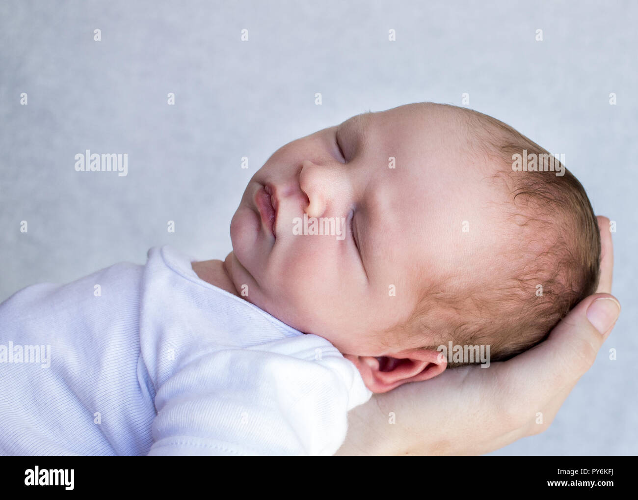 Newborn baby face born hi-res stock photography and images - Alamy