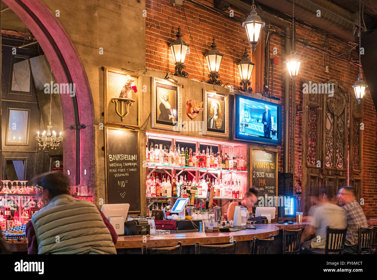 Bar interior counter hi-res stock photography and images - Alamy