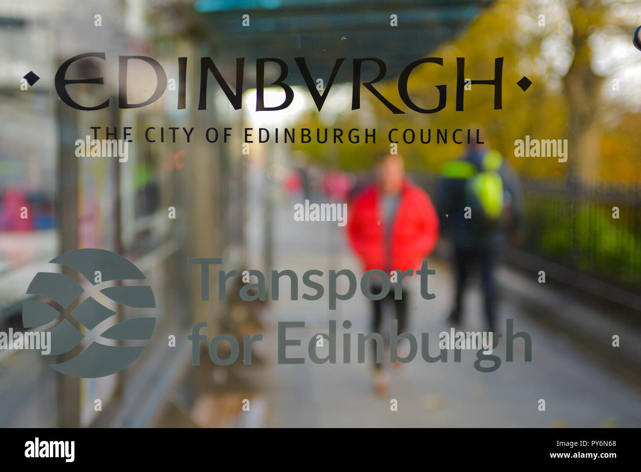 Edinburgh city bus stop logo hi-res stock photography and images - Alamy