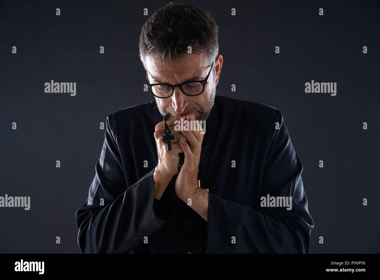 Vicar Collar And Cross Stock Photos & Vicar Collar And Cross Stock ...