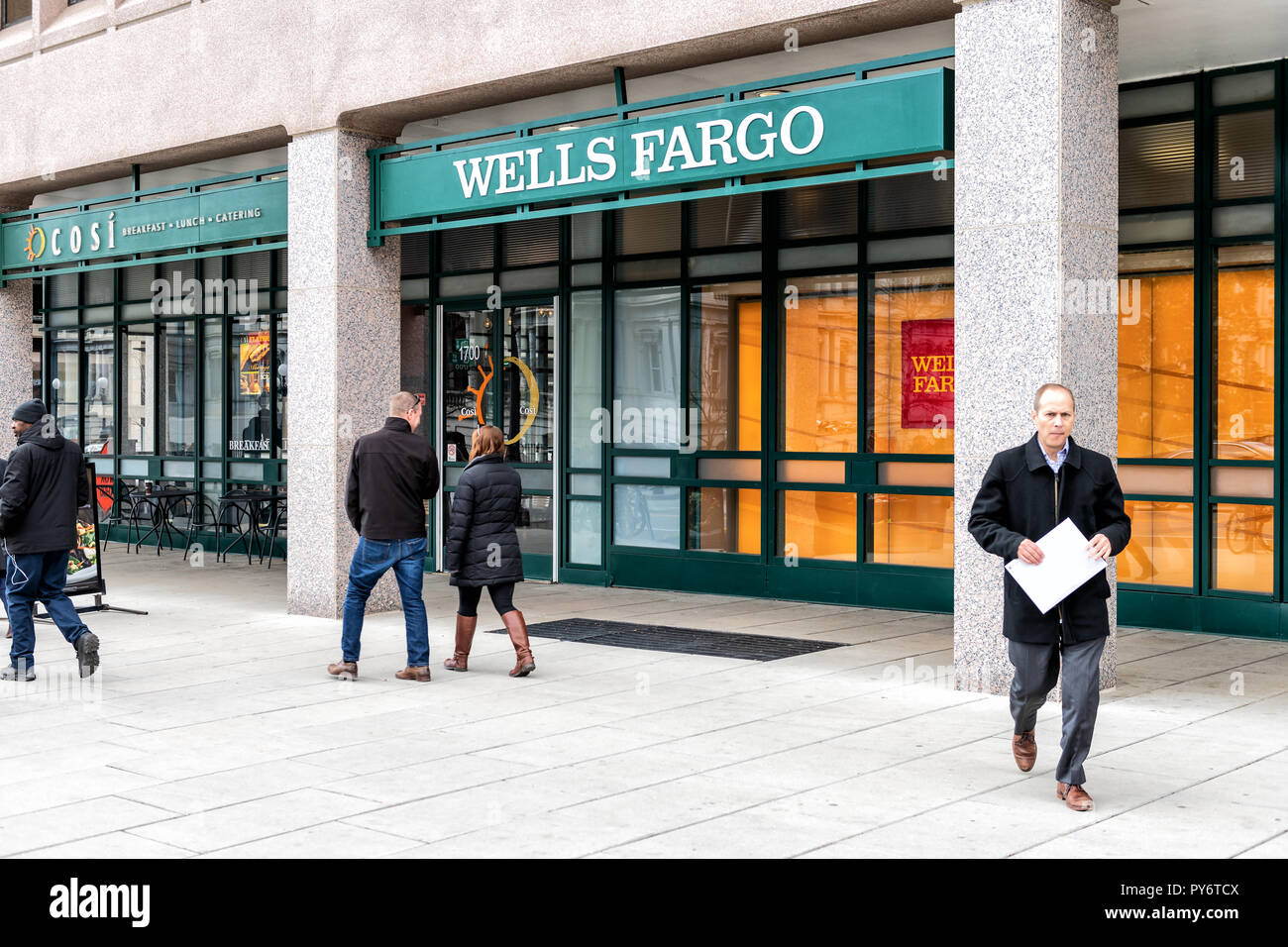 Wells_fargo hi-res stock photography and images - Alamy
