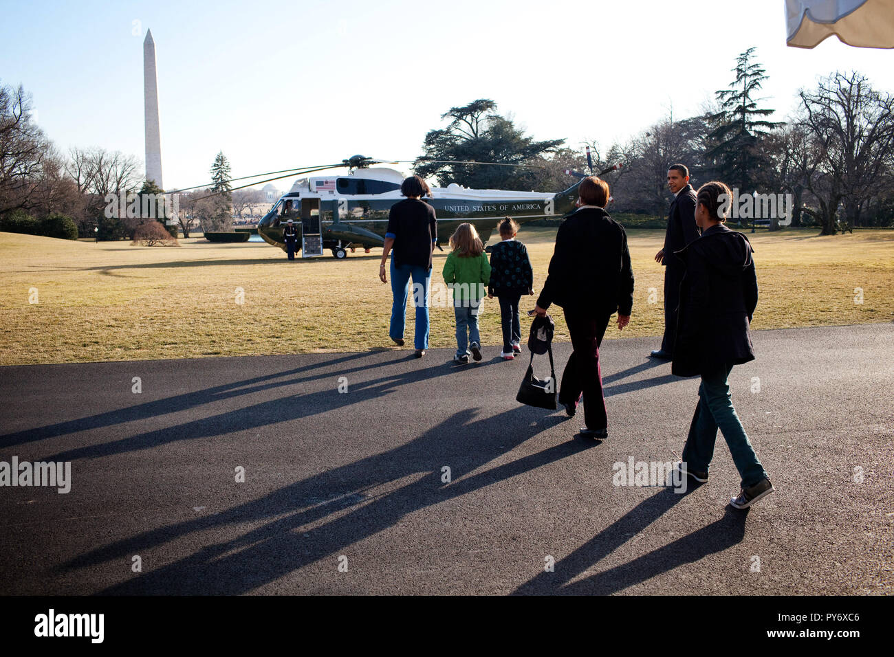 The Obama family walks to Marine One on the South Lawn of the White ...