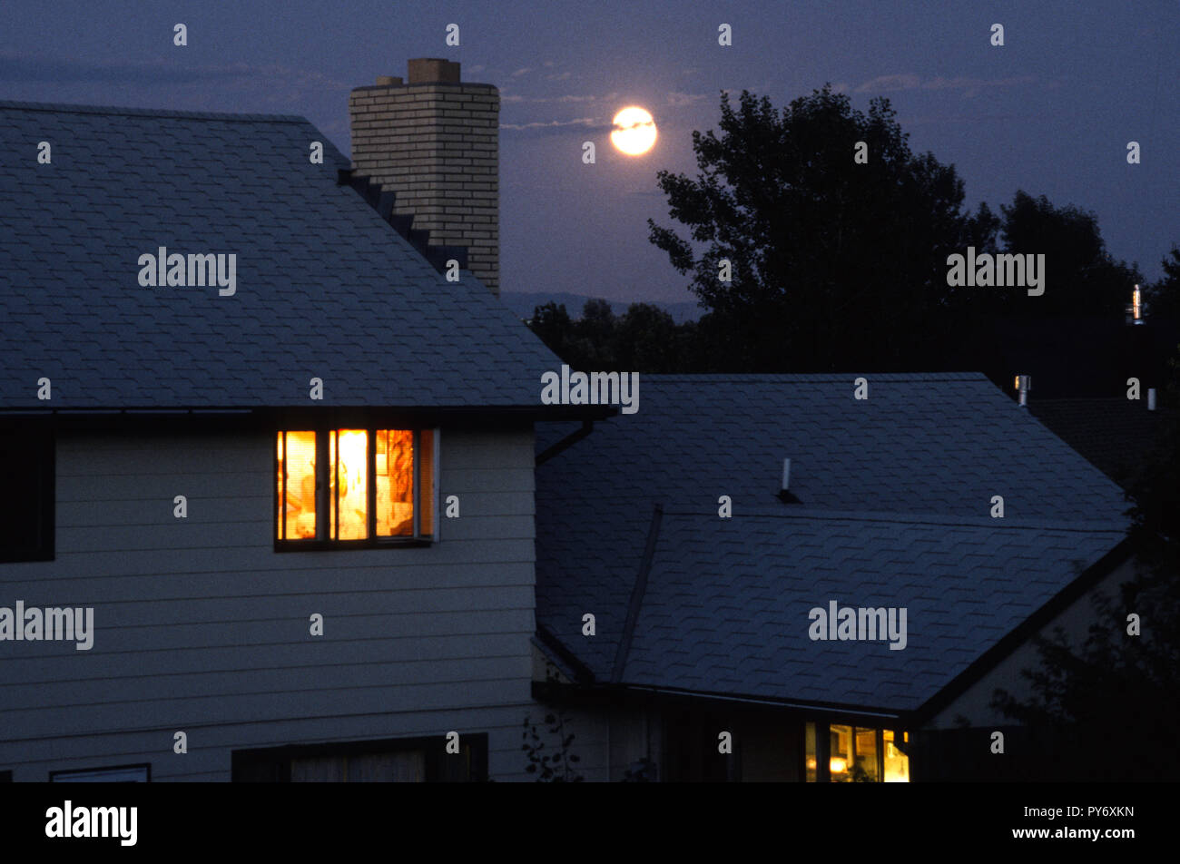 Suburban moonrise hi-res stock photography and images - Alamy