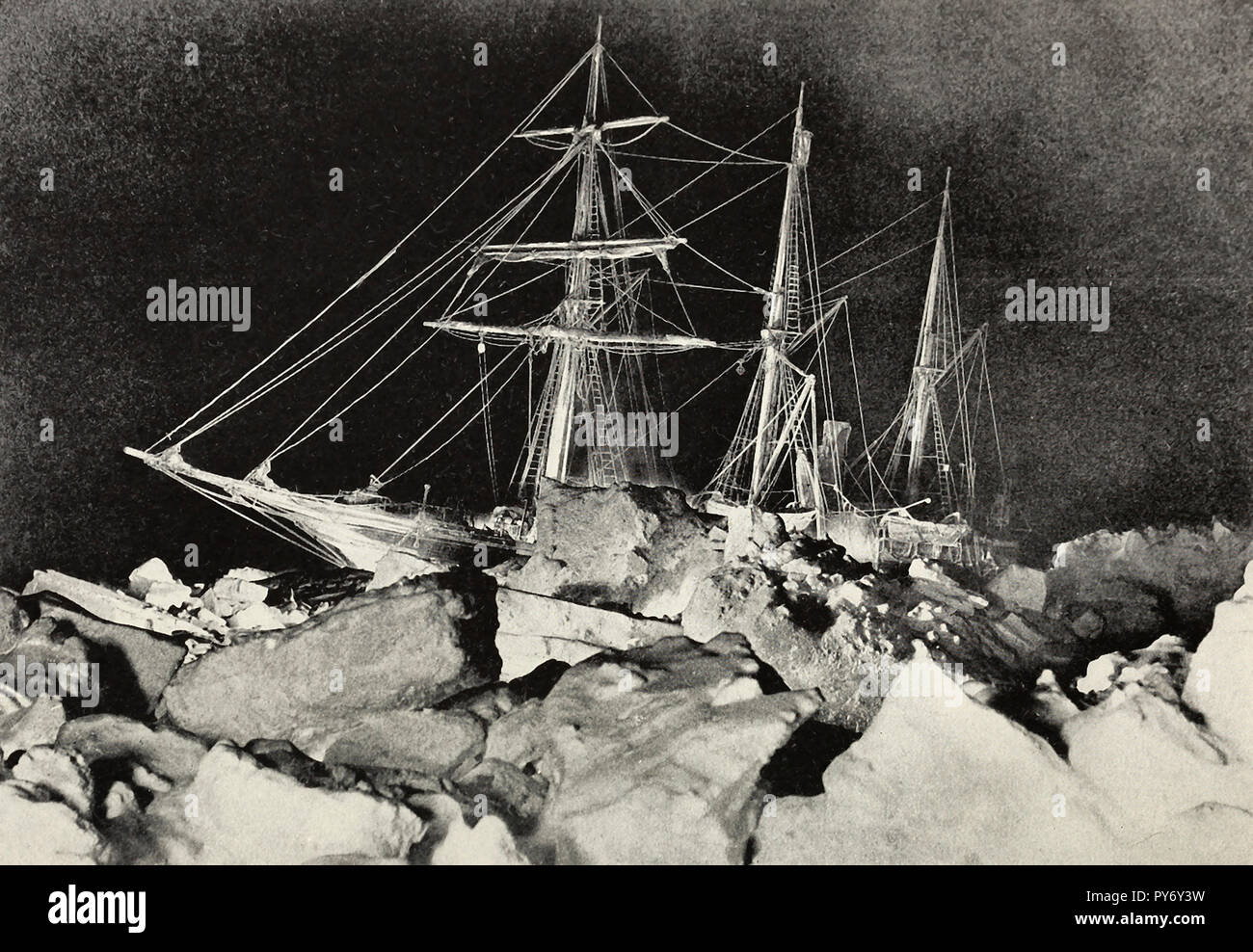 Endurance ship shackleton hi-res stock photography and images - Alamy