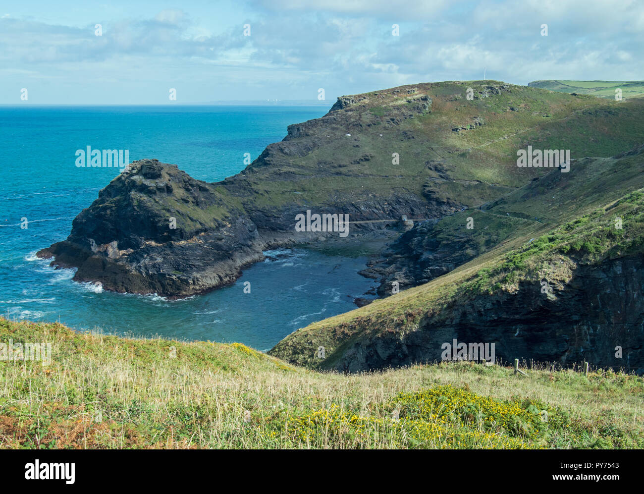 View of the Clifftops from the Coastal Path near Boscastle, Cornwall UK ...