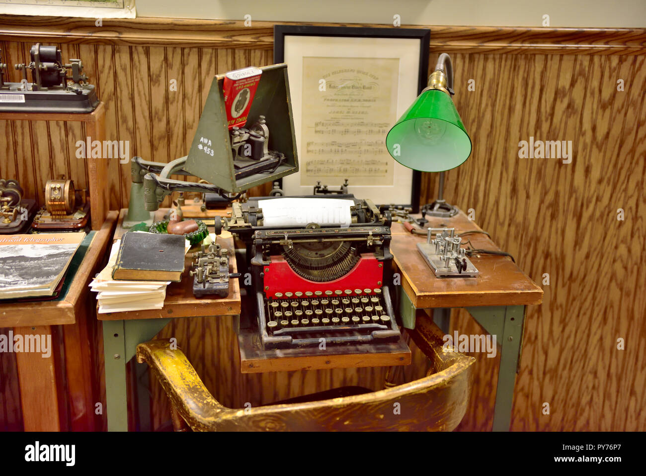 Telegraph operator hi-res stock photography and images - Alamy