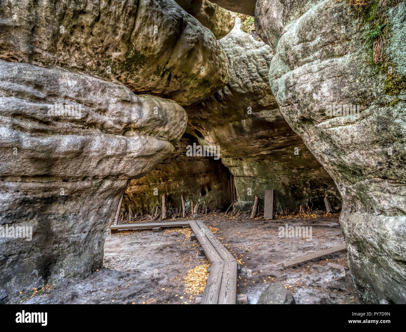 Sandstone Errant Rocks labyrinth in the Table Mountain National Park ...