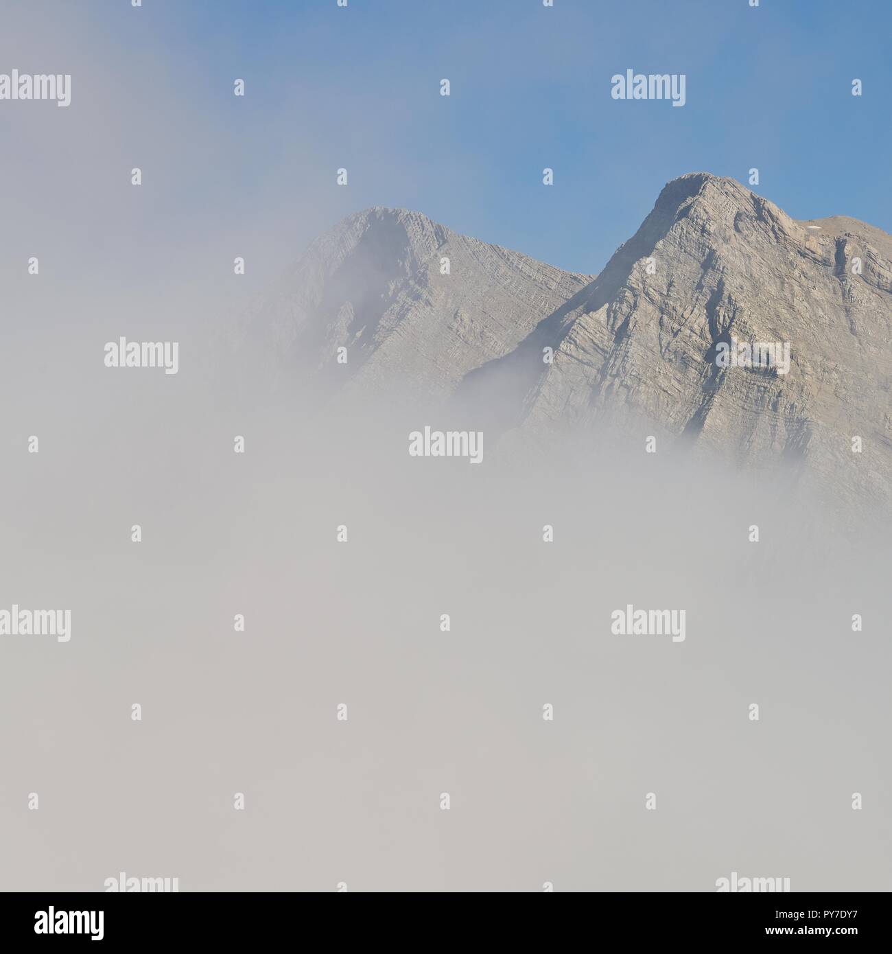 A Cloud Inversion above Gavarnie Stock Photo - Alamy