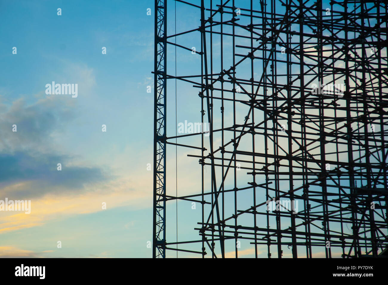 building scaffolding in the blue sky Stock Photo - Alamy